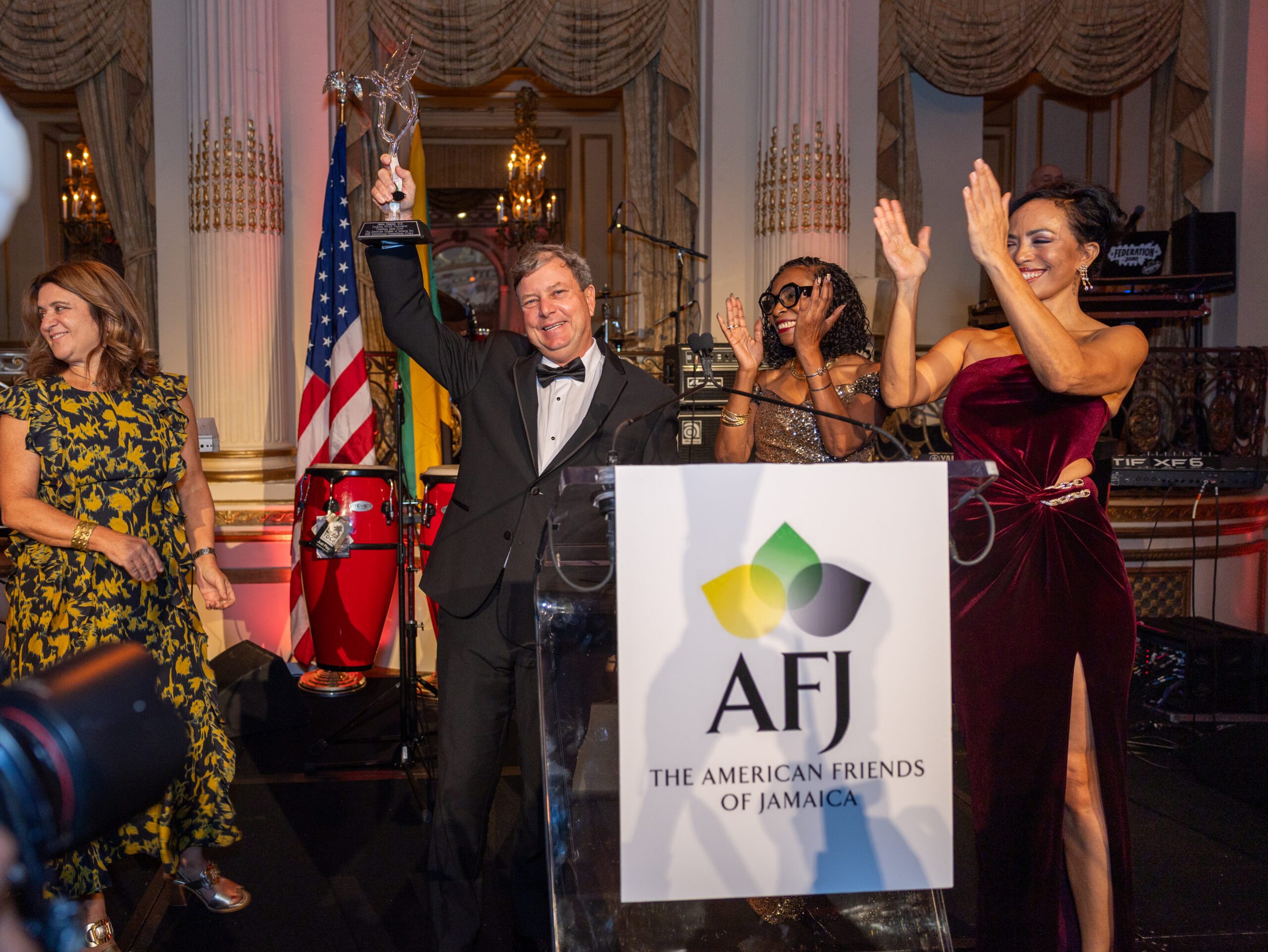 Jason Henzell, Jakes Hotel Chairman, Honored at AFJ Hummingbird Awards ...